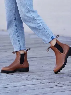 Blundstone | Shoes | Blundstone Womens Original 225 Hi Top Chelsea ...